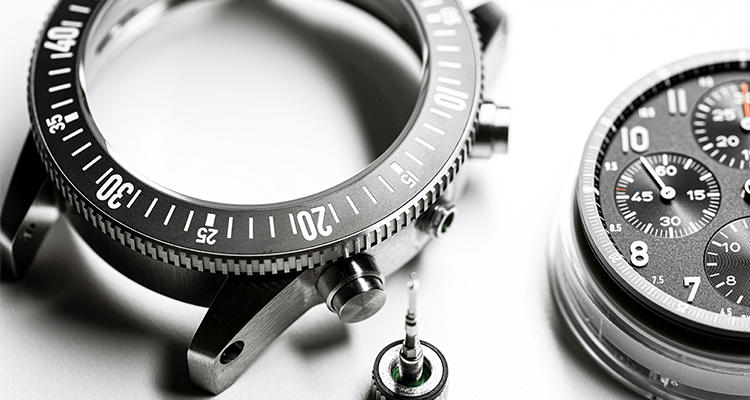 Automatic vs Quartz Watches - Robert Gatward Jewellers